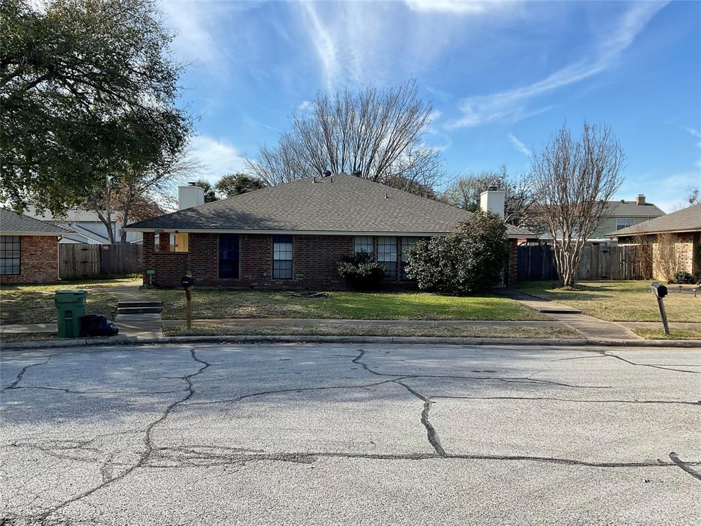 ¡NUEVA CASA A LA VENTA EN DFW! Dúplex en Springhaven Court 2808 y 2812 ...